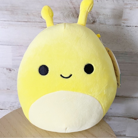 Squishmallows | Other | Nwt 7 Zarina The Banana Slug Squishmallow ...